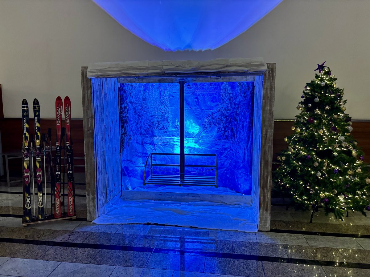 Ski Lift Photo Booth Hire Hire | Ski Slope Photo Booth