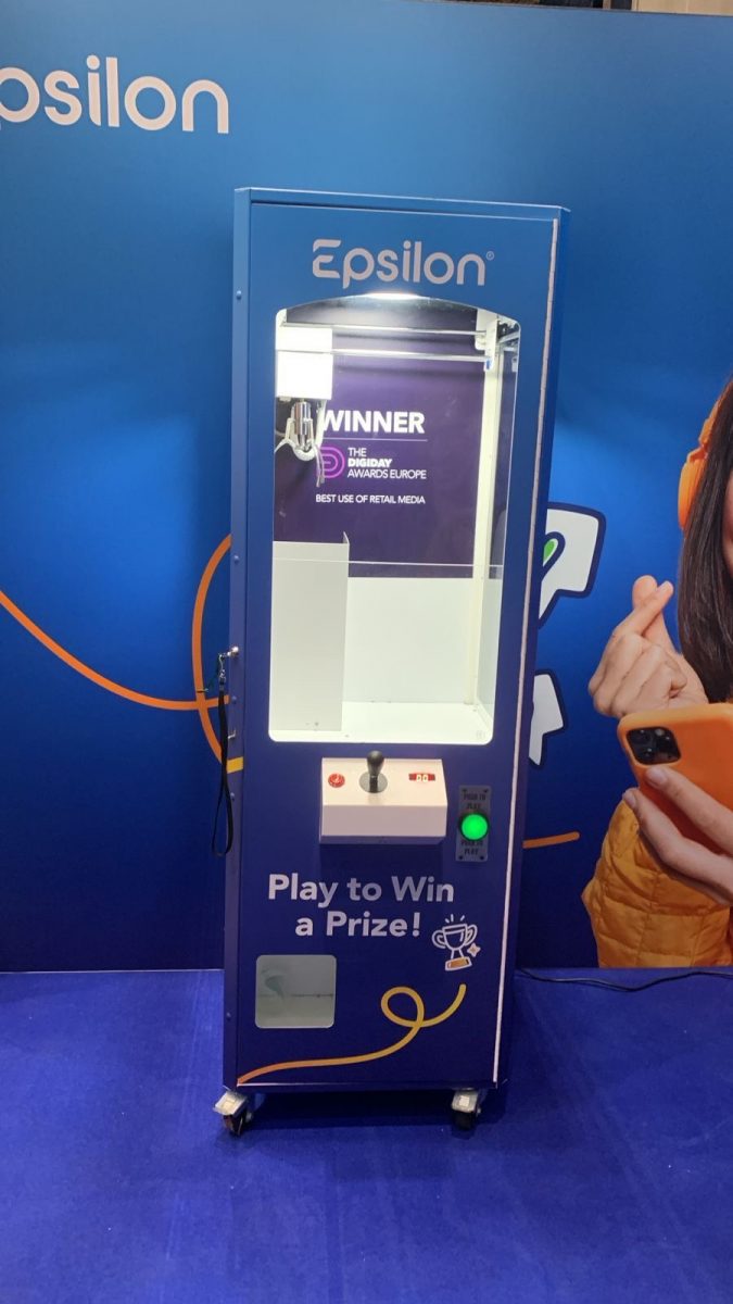 Prize Crane Grabber Hire | Claw Grabber London & Nationwide